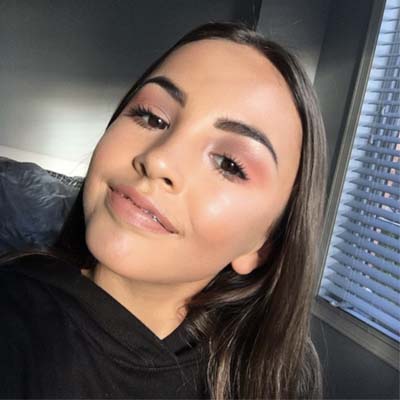 Zoë Apple - Agent, Manager, Publicist Contact Info