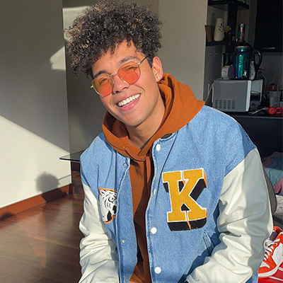 Victor Varona - Agent, Manager, Publicist Contact Info