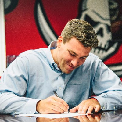 Cameron Brate - Agent, Manager, Publicist Contact Info