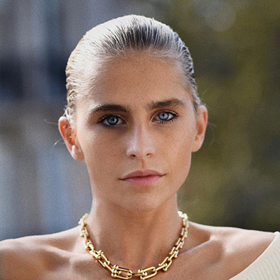 Caro Daur - Agent, Manager, Publicist Contact Info