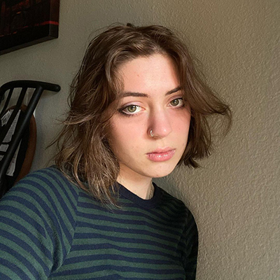 Lizzy McAlpine - Agent, Manager, Publicist Contact Info