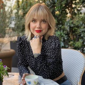 Sara Mills - Agent, Manager, Publicist Contact Info