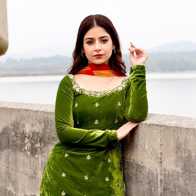 Tania - Agent, Manager, Publicist Contact Info