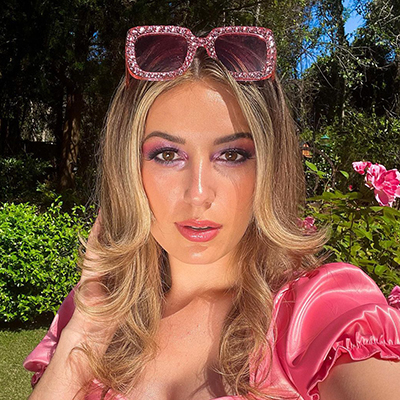 Victoria Lyn - Agent, Manager, Publicist Contact Info