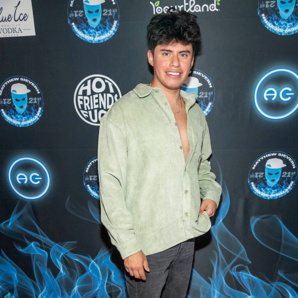 Snazzy - Agent, Manager, Publicist Contact Info