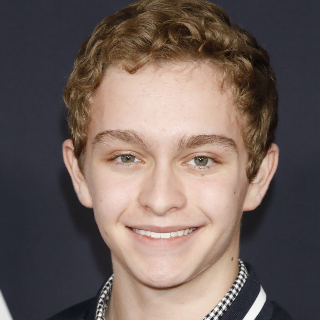 Gavin Lewis - Agent, Manager, Publicist Contact Info