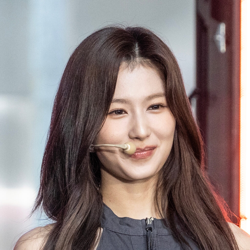 Sana Minatozaki - Agent, Manager, Publicist Contact Info