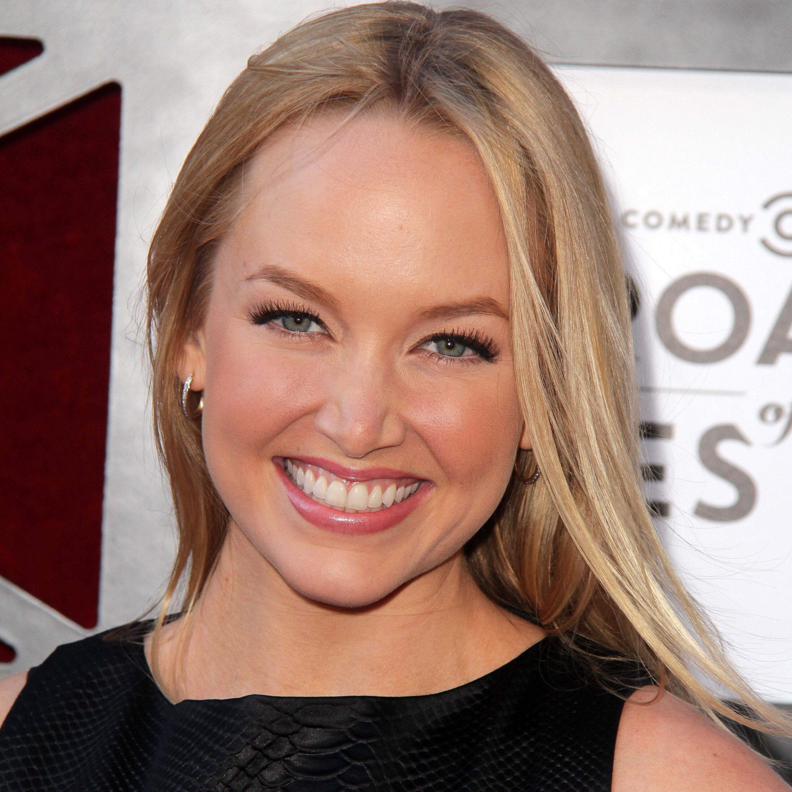 Kelley Jakle - Agent, Manager, Publicist Contact Info