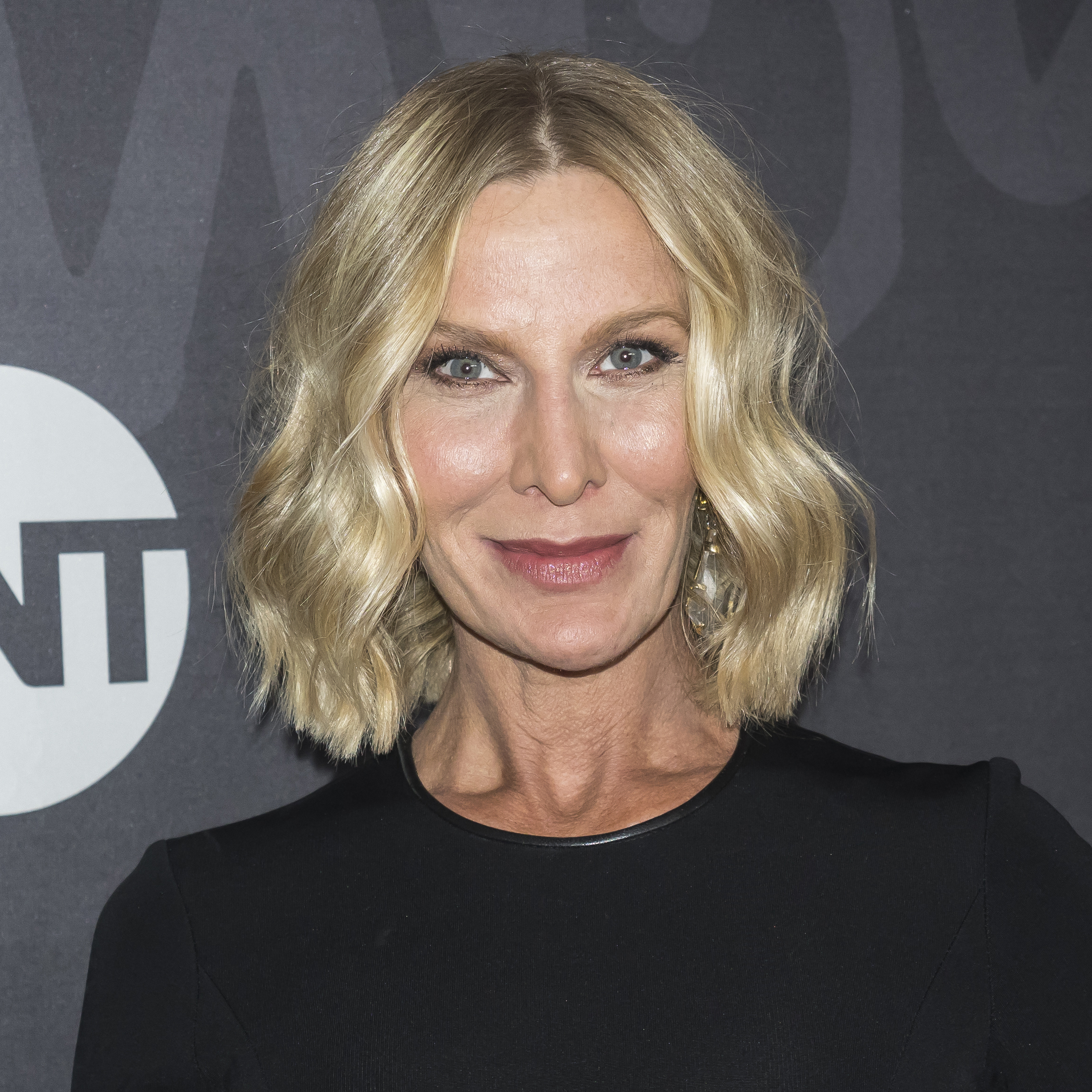 Lusia Strus Biografi STAGE TUBE: Behind The Scenes With THE UNDENIABLE