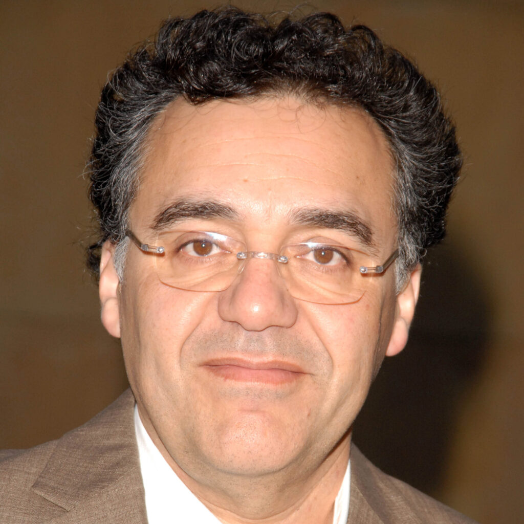 Rodrigo García - Agent, Manager, Publicist Contact Info