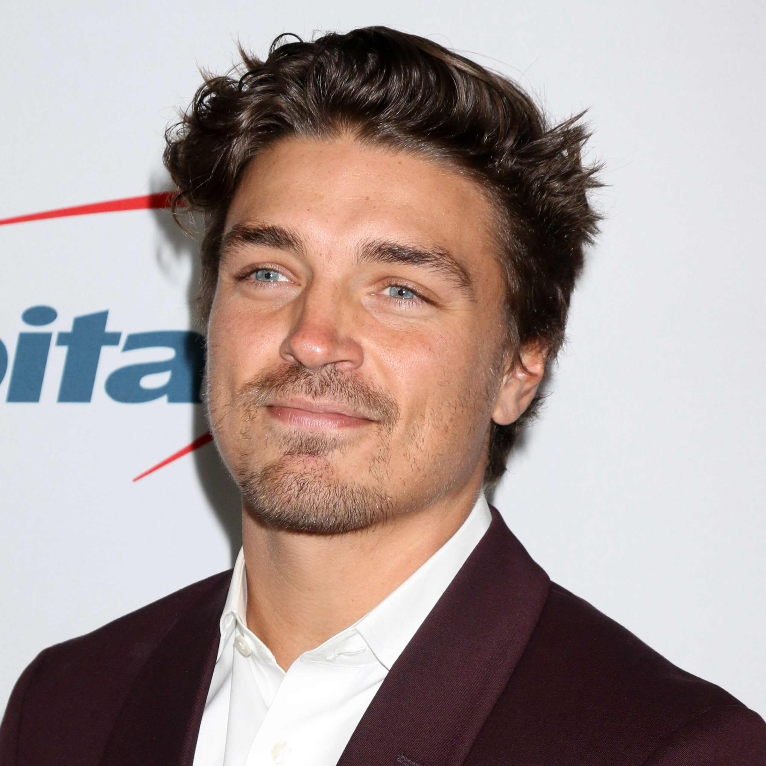 Dean Unglert - Agent, Manager, Publicist Contact Info