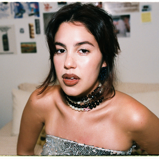 VALÉ - Agent, Manager, Publicist Contact Info