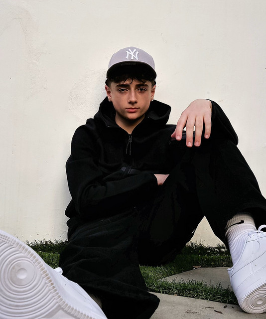 Dom Innarella - Agent, Manager, Publicist Contact Info