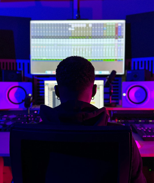 DJ Glad - Agent, Manager, Publicist Contact Info